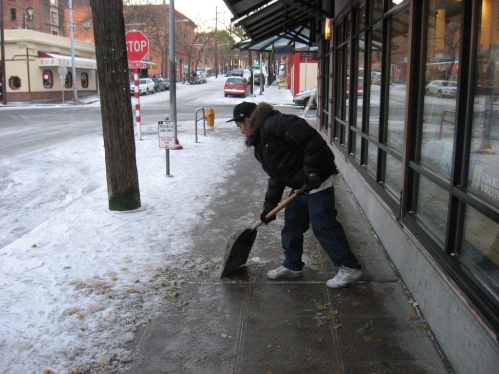 SNOW & ICE IN SEATTLE - It takes a city! - SDOT Blog