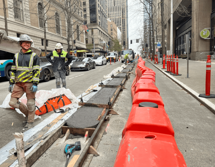 Ready to Roll: 4th Ave Protected Bike Lane Upgrades in Downtown Seattle ...