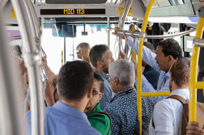 Seattle’s Aurora Avenue N Gets 24/7 Bus Lanes, Giving Nearly 14,000 ...